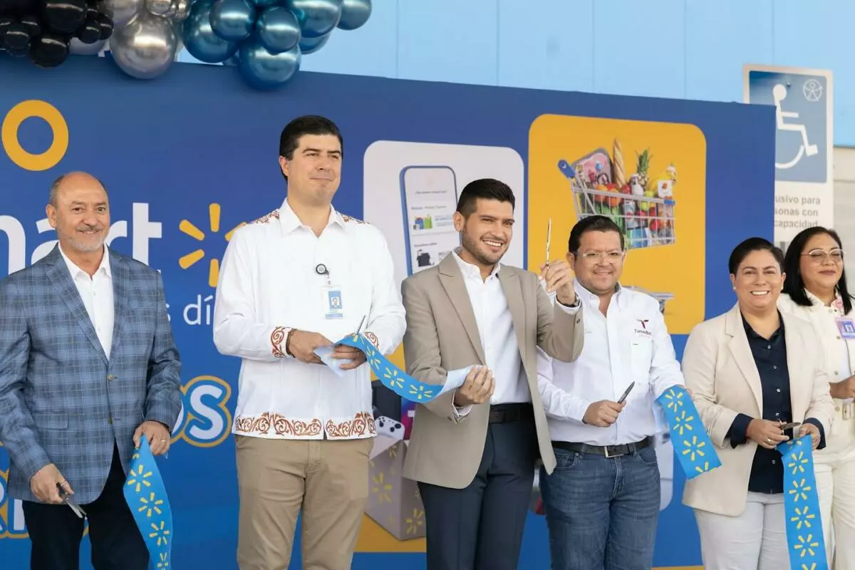 El alcalde Beto Granados inaugura la segunda sucursal de Walmart en ...